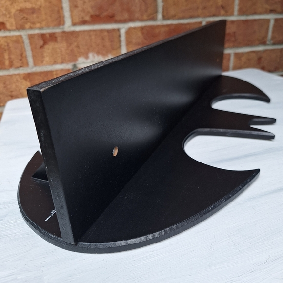 Wall Decor | Vintage Bookshelf Display Shelf Shelves Batman Comic ...